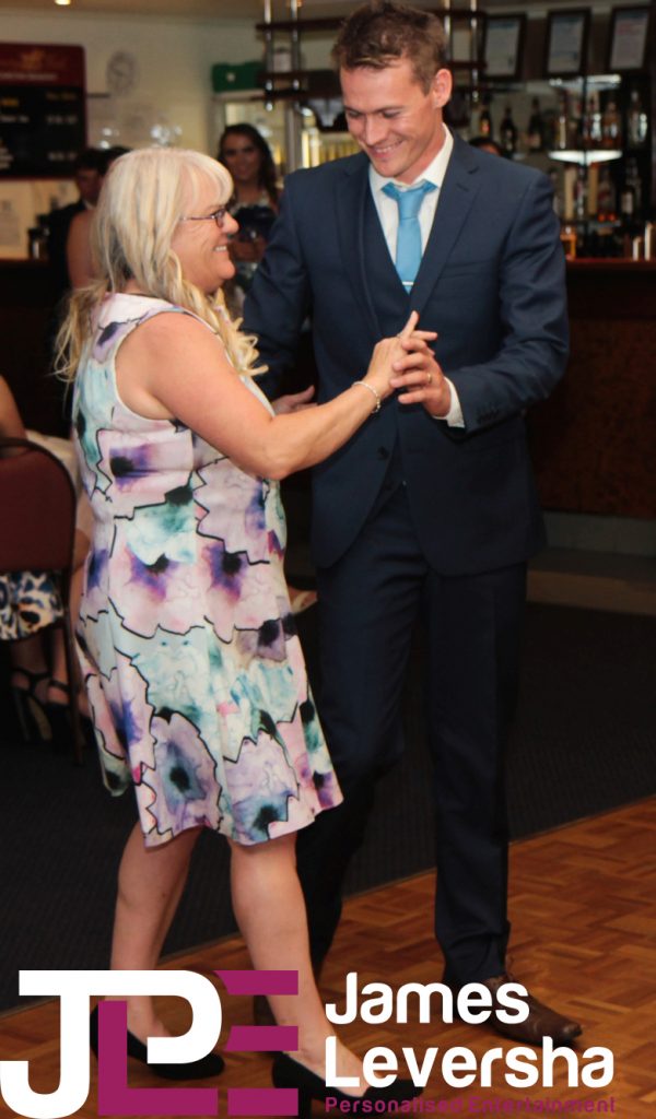 Brooke and Cale's Wedding - Warrnambool - James Leversha Personalised ...